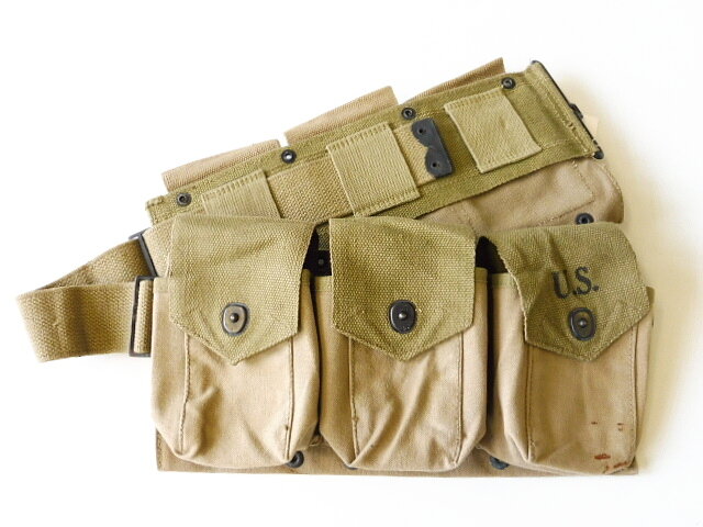 U.S. 1942 dated Belt, assistant gunner BAR., 120,00
