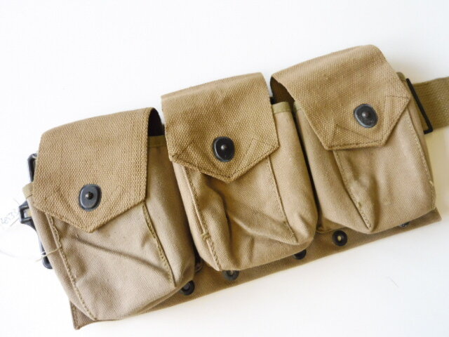 U.S. 1942 dated Belt, assistant gunner BAR., 120,00