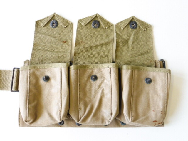 U.S. 1942 dated Belt, assistant gunner BAR., 120,00