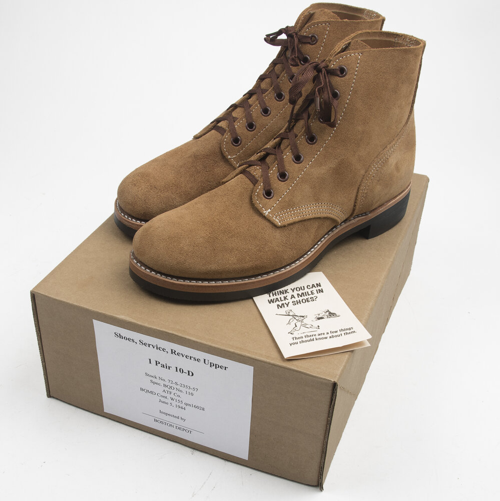 Service Shoes, Reverse Upper US 10/ EUR 44, At the Front, 239,00