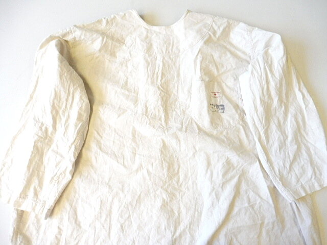U.S. WWII American RED Cross , doctors smock, 50,00