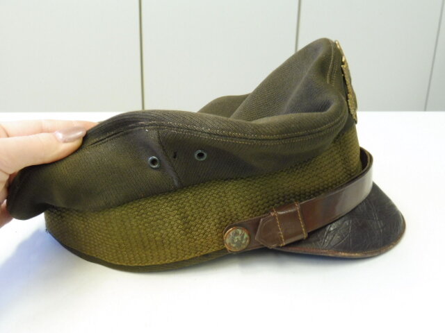 U.S. Army WWII Officers crusher cap, 250,00