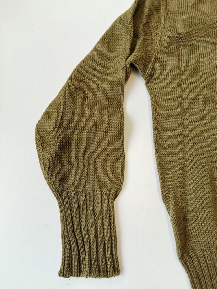 U.S. Army WWII, sweater, high neck , good condition, 150,00