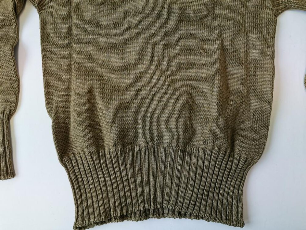 U.S. Army WWII, sweater, high neck , good condition, 150,00