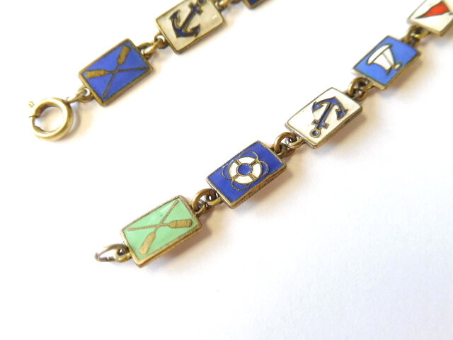 KDF Armkettchen mit emaillierten Flaggen die im Flaggenalphabet den N