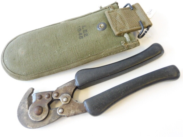 U.S. 1945 dated wire cutter in OD pouch, 85,00
