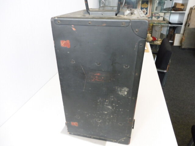 Wehrmacht Rundfunkempfänger WR1 ( Rudi ) datiert 1942. Originallack,