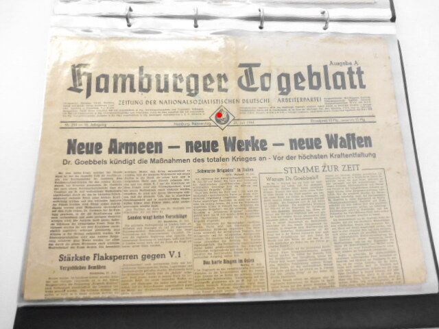 23 Ausgaben " Hamburger Zeitungen " davon 9 von 1945 ( Vor Kriegsende