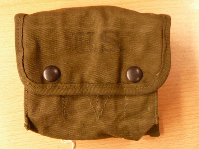 US Army WWII, jungle first aid pouch, OD, 50,00