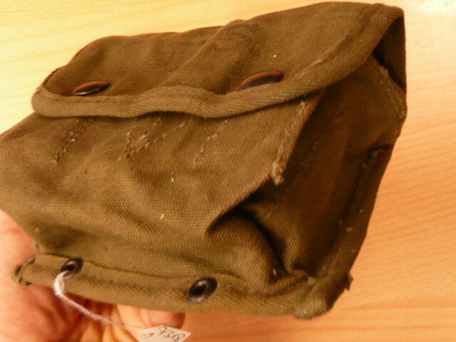US Army WWII, jungle first aid pouch, OD, 50,00