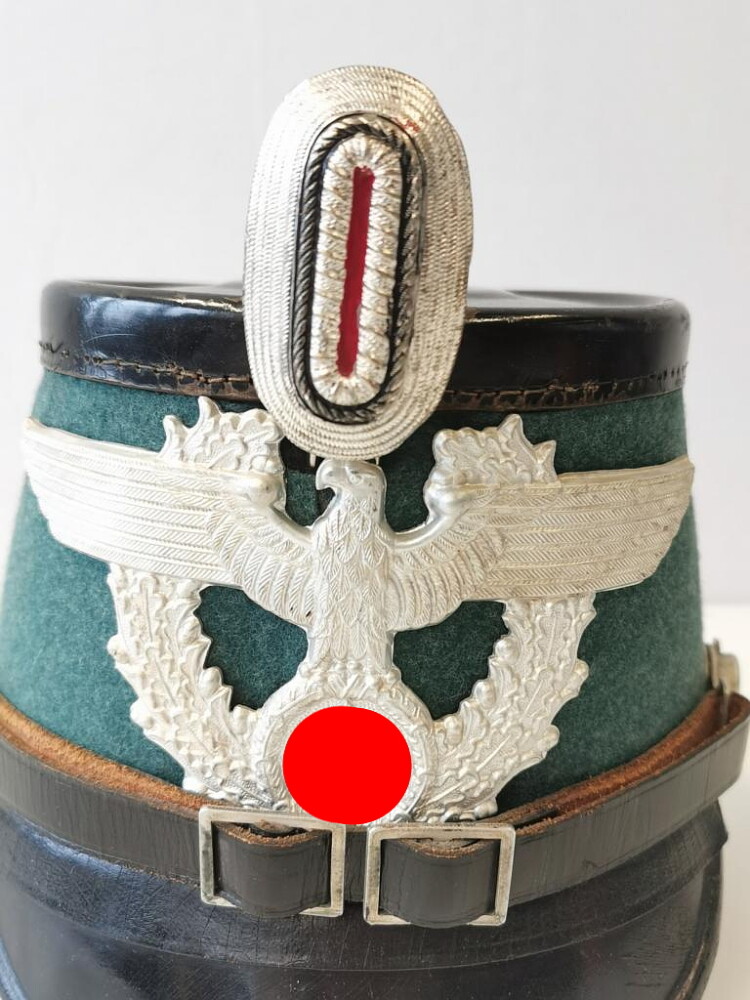 Schutzpolizei, Tschako für Mannschaften in gutem Zustand, 600,00