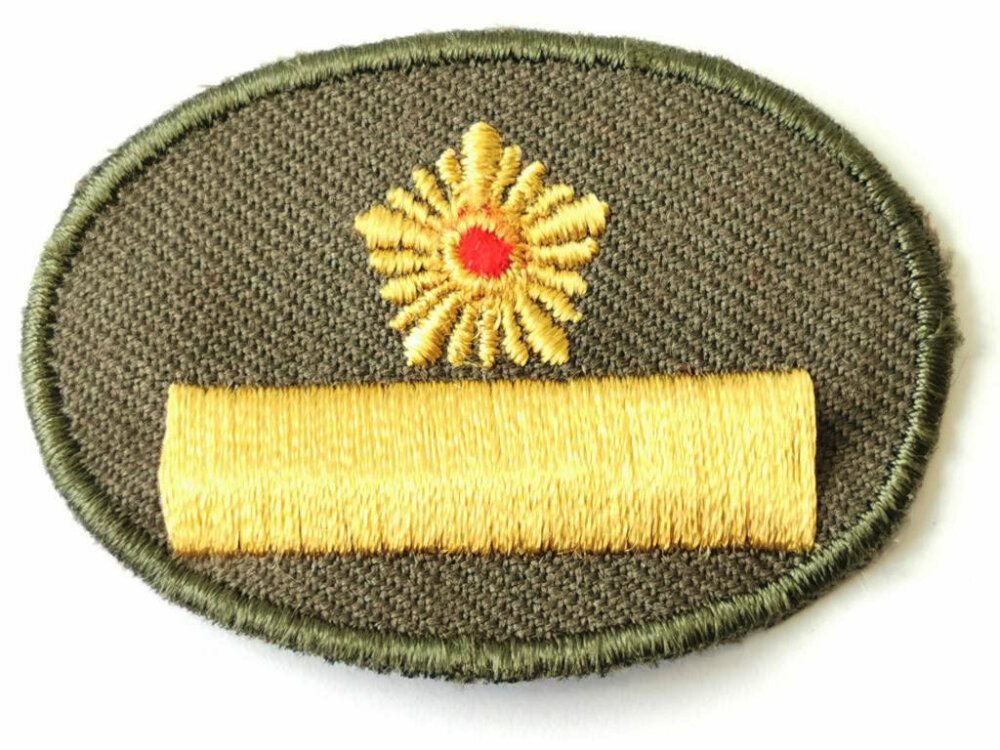 DDR, Feldmützenabzeichen für einen Marschall der DDR in sehr gutem Zu