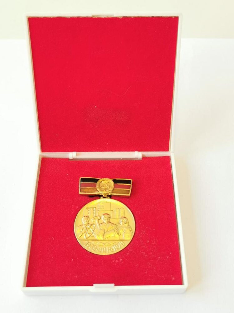 DDR Medaille 30. Jahrestag der DDR 1979, 20,00