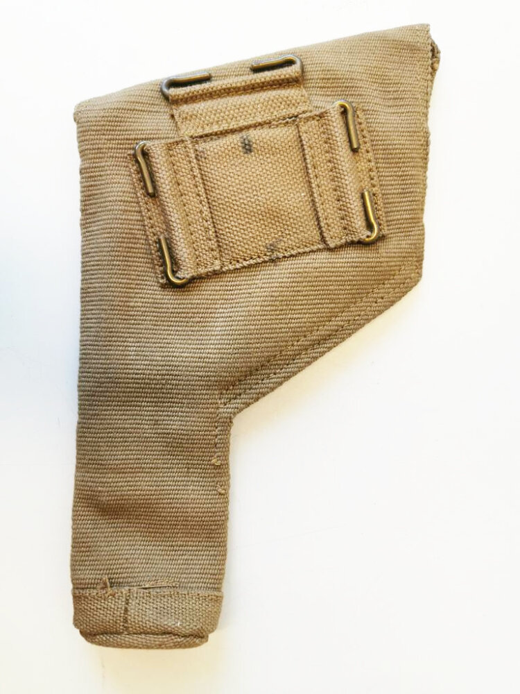 British Pattern 37 Webley pistol holster dated 1942, 51,29