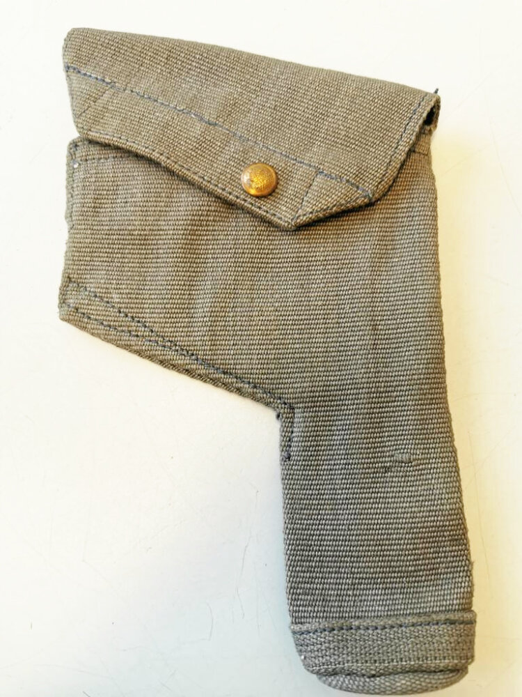 British RAF Pattern 37 Webley pistol holster dated 1941, 51,29