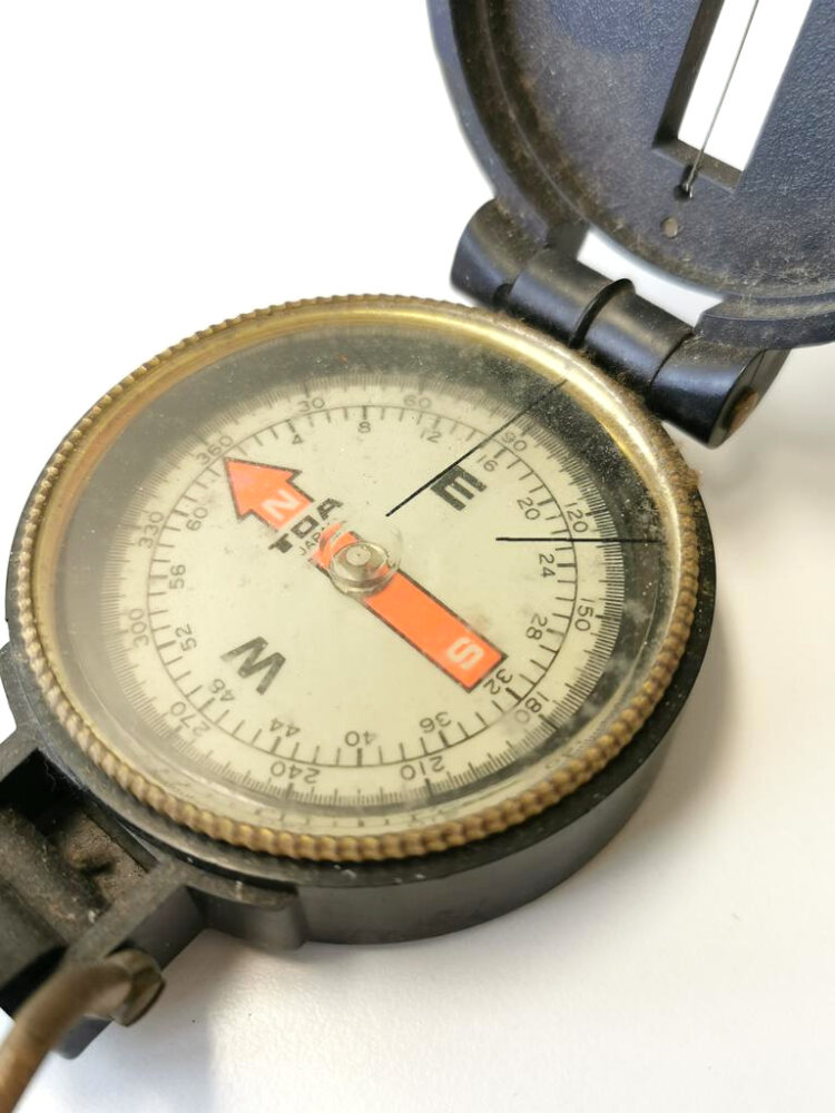 Moderner Kunststoff Kompass " Engineer Toa Japan ", 15,00