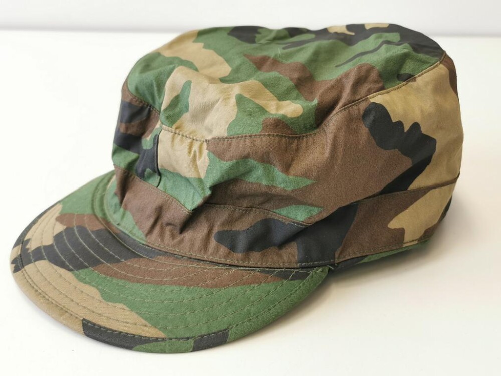U.S. field cap, woodland, size 8 1/4, 55,00