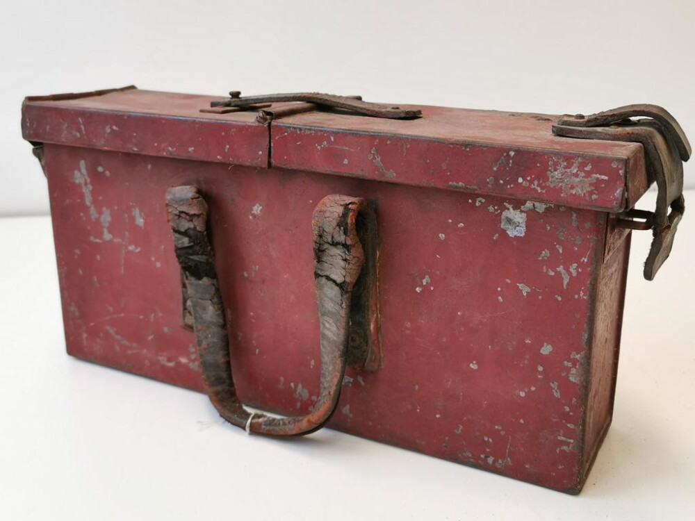 Großbritannien, Vickers Ammo Box Dated 1917, uncleaned, 90,00