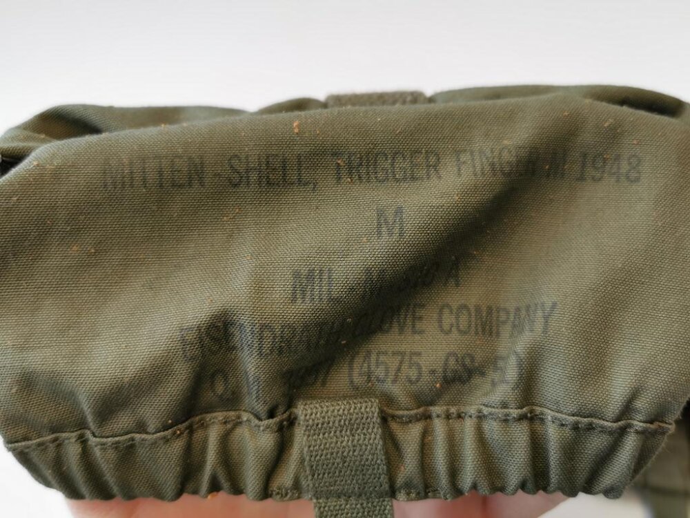 Mitten Shell, Trigger finger M 1948, used pair, 35,00