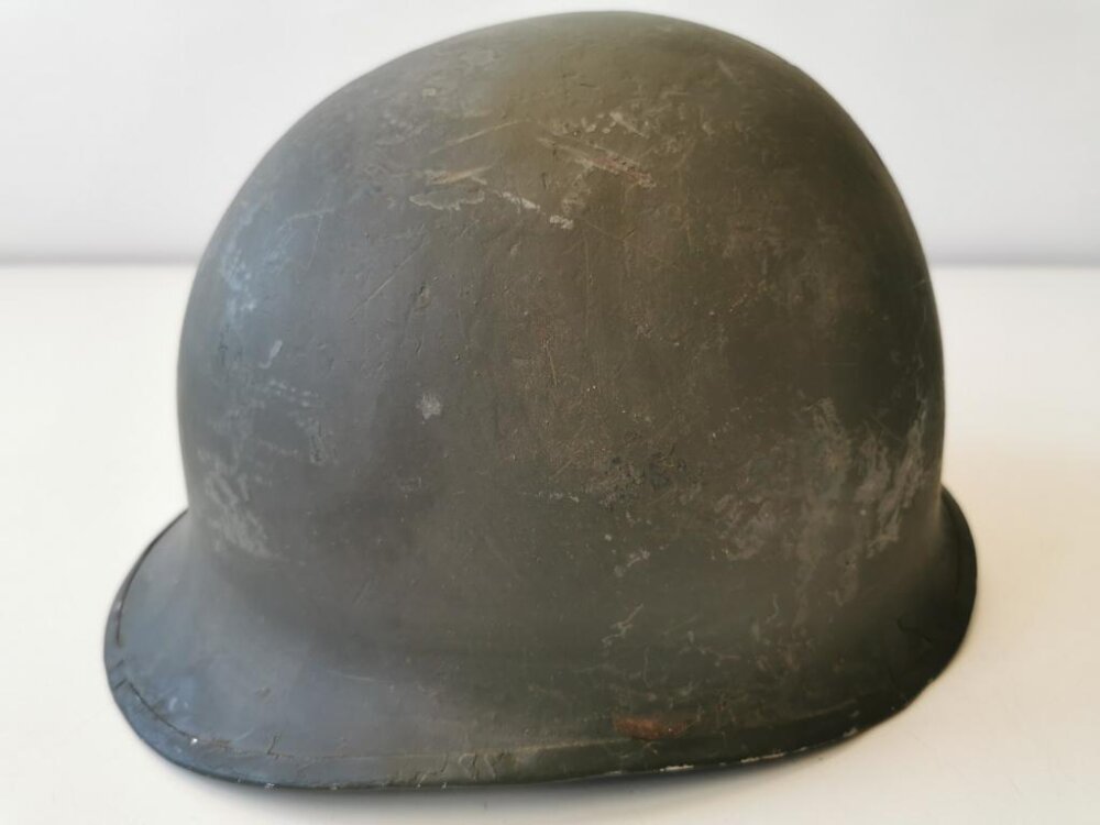 U.S. WWII front seam steel helmet shell, overpainted, 80,00