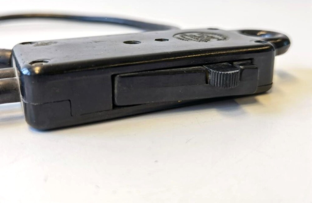 U.S. WWII Switch SW-141-T with U-61/U connector, good condition, not