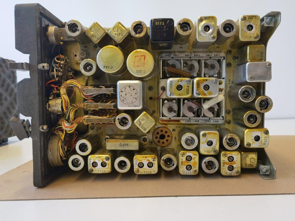 U.S. Signal Corps REC-Trans RT 66/GRC, dated 1951. Original paint, fu