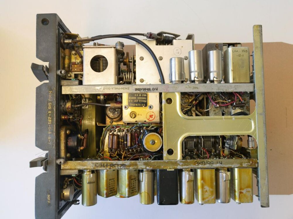 U.S. Signal Corps REC-Trans RT 66/GRC, dated 1951. Original paint, fu