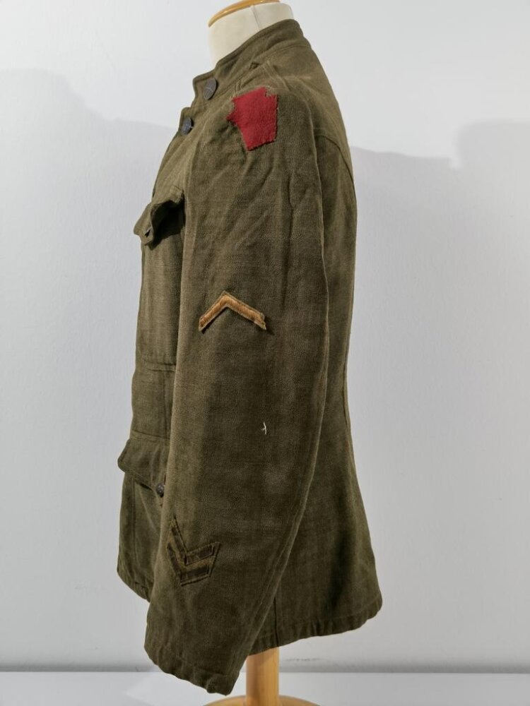 U.S. WWI Tunic Model 1917. Collar disk " Cavalry headquarters" The so ...